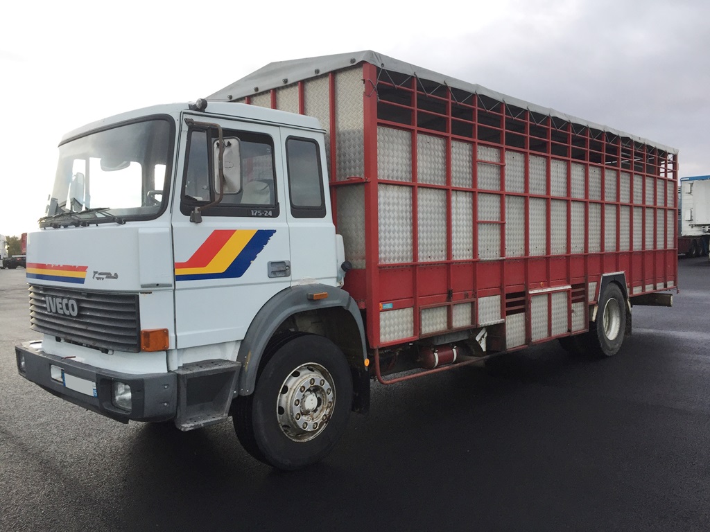 IVECO - UNIC 175.24 - 1991 - FRANCK CASSÉ