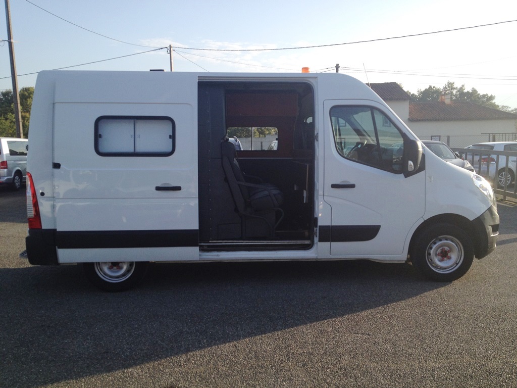 RENAULT MASTER L2H2 2.3 DCI 100CH DOUBLE CABINE CONFORT - 7 places ...